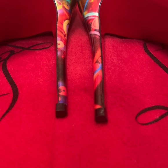 Christian Louboutin | Shoes | Patent Discolaser Lining Hot Chick 0 Pumps 40 Multicolor | Poshmark